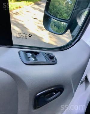 Balts Renault Trafic 2012 Rīga, ar dzinēja tilpumu 2.00 L un nobraukumu 208 tūkst. km par 7185 €, foto 9 vietnē AUTOMOTO.COM.LV
