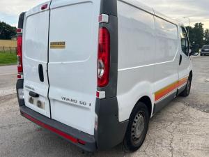 White Renault Trafic 2012 in Ventspils, with an engine capacity of 2.00 L and mileage of 172 thousand km for 1500 €, photo 5 on AUTOMOTO.COM.LV