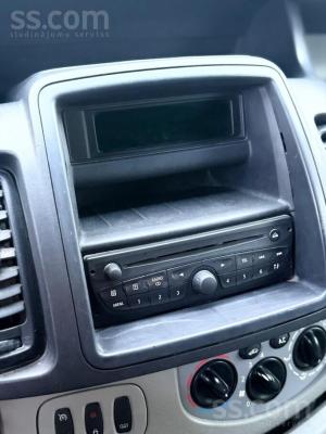 Balts Renault Trafic 2012 Valka, ar dzinēja tilpumu 2.00 L un nobraukumu 266 tūkst. km par 6100 €, foto 7 vietnē AUTOMOTO.COM.LV