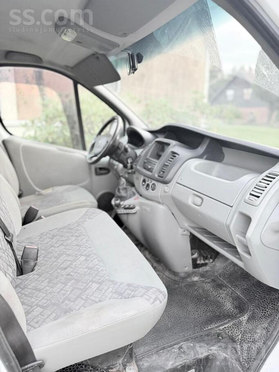 Balts Renault Trafic 2012 Valka, ar dzinēja tilpumu 2.00 L un nobraukumu 266 tūkst. km par 6100 €, foto 8 vietnē AUTOMOTO.COM.LV