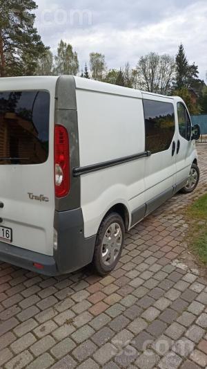 Balts Renault Trafic 2013 Rīga, ar dzinēja tilpumu 2.00 L un nobraukumu 259 tūkst. km par 6150 €, foto 3 vietnē AUTOMOTO.COM.LV