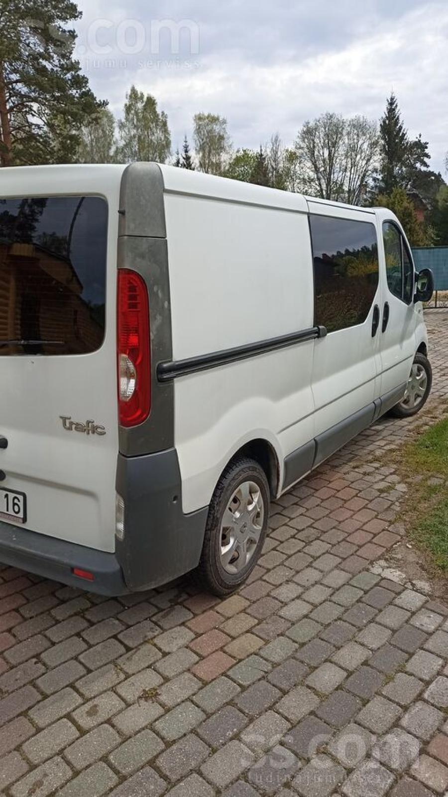 Balts Renault Trafic 2013 Rīga, ar dzinēja tilpumu 2.00 L un nobraukumu 259 tūkst. km par 6150 €, foto 3 vietnē AUTOMOTO.COM.LV
