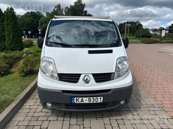 Balts Renault Trafic 2013 Rīga, ar dzinēja tilpumu 2.00 L un nobraukumu 412 tūkst. km par 4500 €, foto 1 vietnē AUTOMOTO.COM.LV
