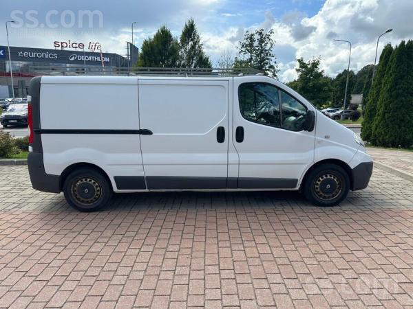 Balts Renault Trafic 2013 Rīga, ar dzinēja tilpumu 2.00 L un nobraukumu 412 tūkst. km par 4500 €, foto 3 vietnē AUTOMOTO.COM.LV