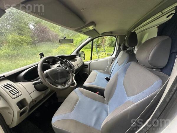 Balts Renault Trafic 2013 Rīga, ar dzinēja tilpumu 2.00 L un nobraukumu 412 tūkst. km par 4500 €, foto 6 vietnē AUTOMOTO.COM.LV