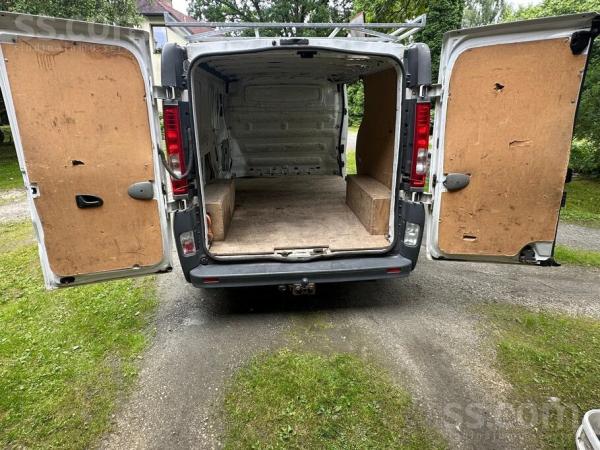 Balts Renault Trafic 2013 Rīga, ar dzinēja tilpumu 2.00 L un nobraukumu 412 tūkst. km par 4500 €, foto 7 vietnē AUTOMOTO.COM.LV