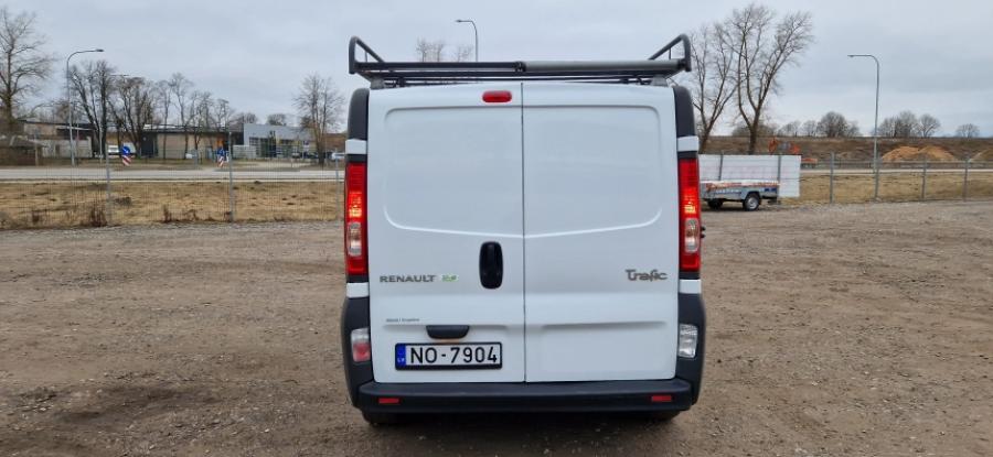White Renault Trafic 2014 in Riga, with an engine capacity of 2.00 L and mileage of 235 thousand km for 5950 €, photo 29 on AUTOMOTO.COM.LV
