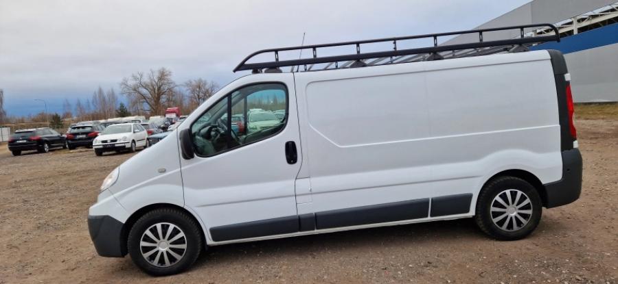 White Renault Trafic 2014 in Riga, with an engine capacity of 2.00 L and mileage of 235 thousand km for 5950 €, photo 31 on AUTOMOTO.COM.LV