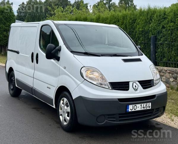 Balts Renault Trafic 2014 Rīga, ar dzinēja tilpumu 2.00 L un nobraukumu 379 tūkst. km par 3290 €, foto 2 vietnē AUTOMOTO.COM.LV