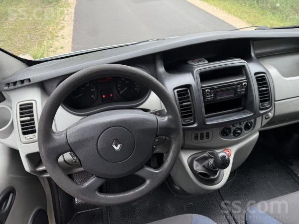 Balts Renault Trafic 2014 Rīga, ar dzinēja tilpumu 2.00 L un nobraukumu 379 tūkst. km par 3290 €, foto 6 vietnē AUTOMOTO.COM.LV