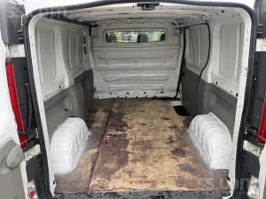 Balts Renault Trafic 2014 Rīga, ar dzinēja tilpumu 2.00 L un nobraukumu 379 tūkst. km par 3290 €, foto 12 vietnē AUTOMOTO.COM.LV
