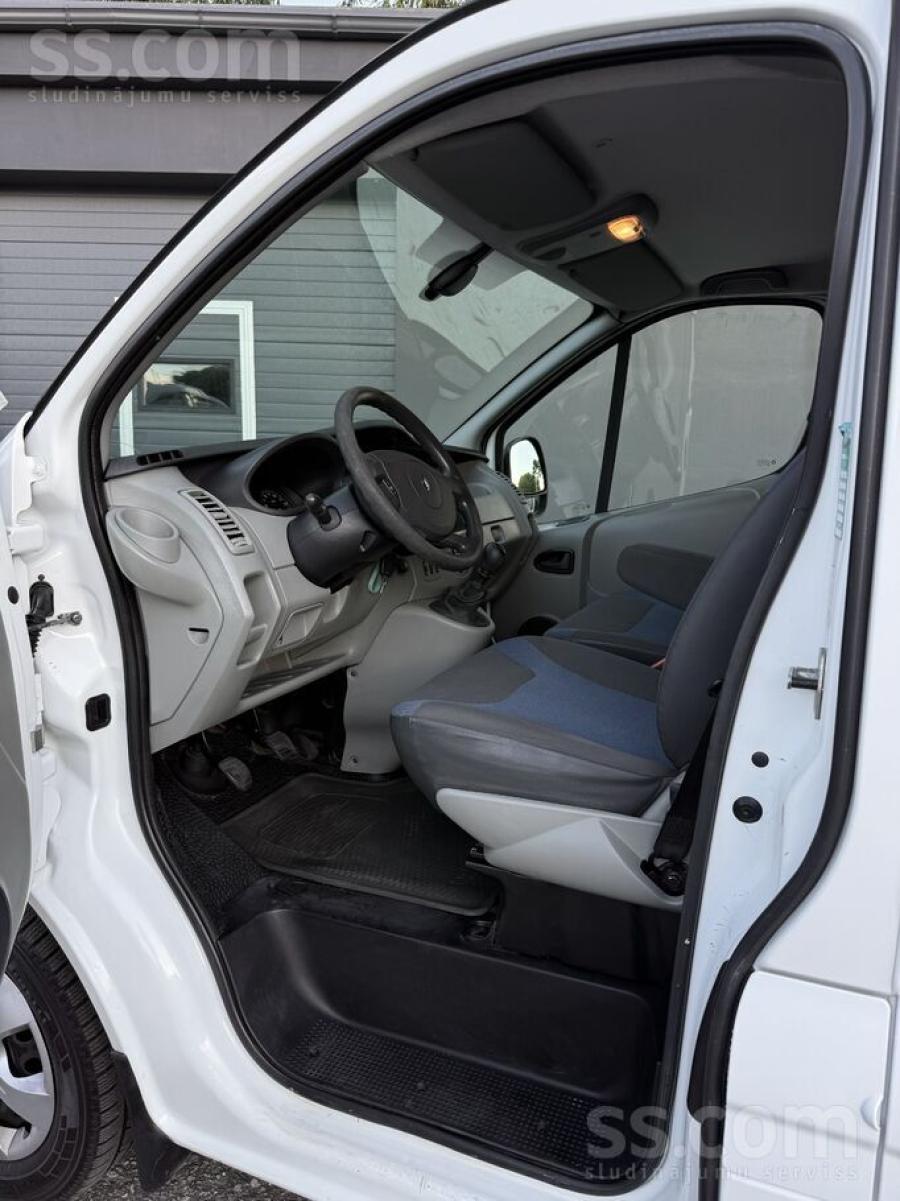 Balts Renault Trafic 2014 Tallina, ar dzinēja tilpumu 2.00 L un nobraukumu 259 tūkst. km par 5500 €, foto 17 vietnē AUTOMOTO.COM.LV