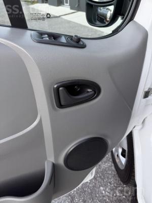 Balts Renault Trafic 2014 Tallina, ar dzinēja tilpumu 2.00 L un nobraukumu 259 tūkst. km par 5500 €, foto 18 vietnē AUTOMOTO.COM.LV