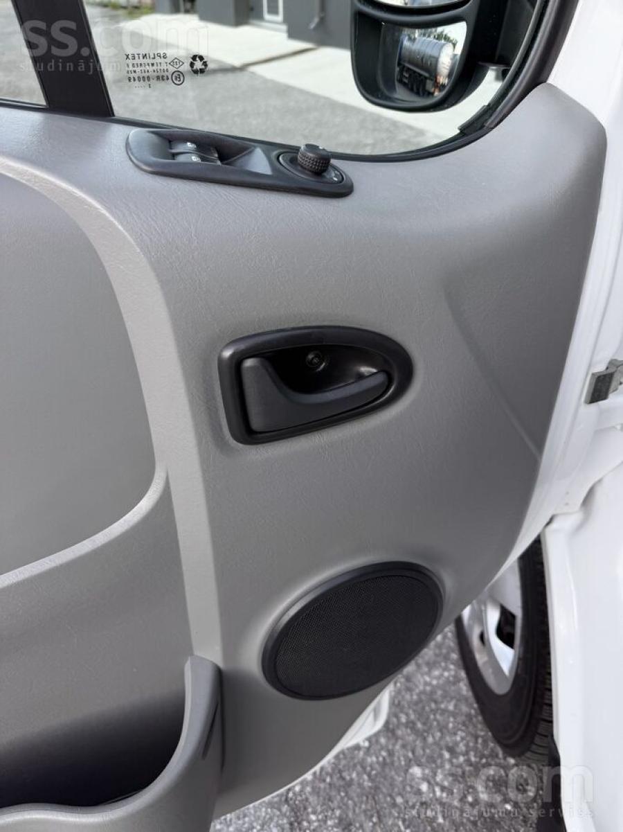 Balts Renault Trafic 2014 Tallina, ar dzinēja tilpumu 2.00 L un nobraukumu 259 tūkst. km par 5500 €, foto 18 vietnē AUTOMOTO.COM.LV