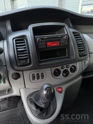 Balts Renault Trafic 2014 Tallina, ar dzinēja tilpumu 2.00 L un nobraukumu 259 tūkst. km par 5500 €, foto 21 vietnē AUTOMOTO.COM.LV