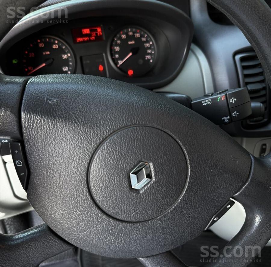 Balts Renault Trafic 2014 Tallina, ar dzinēja tilpumu 2.00 L un nobraukumu 259 tūkst. km par 5500 €, foto 22 vietnē AUTOMOTO.COM.LV