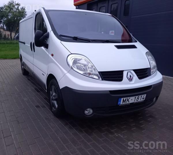 Balts Renault Trafic 2014 Rīga, ar dzinēja tilpumu 2.00 L un nobraukumu 373 tūkst. km par 6950 €, foto 3 vietnē AUTOMOTO.COM.LV