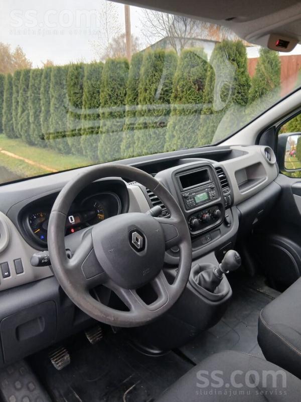 Balts Renault Trafic 2015 Bauska, ar dzinēja tilpumu 1.60 L un nobraukumu 246 tūkst. km par 7300 €, foto 4 vietnē AUTOMOTO.COM.LV