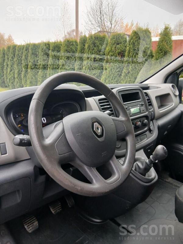 Balts Renault Trafic 2015 Bauska, ar dzinēja tilpumu 1.60 L un nobraukumu 246 tūkst. km par 7300 €, foto 5 vietnē AUTOMOTO.COM.LV