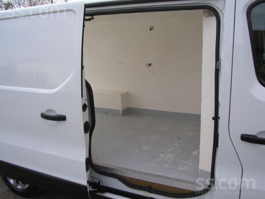 Balts Renault Trafic 2015 Rīga, ar dzinēja tilpumu 1.60 L un nobraukumu 0 tūkst. km par 8650 €, foto 20 vietnē AUTOMOTO.COM.LV