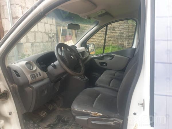 Balts Renault Trafic 2015 Rīga, ar dzinēja tilpumu 1.60 L un nobraukumu 0 tūkst. km par 6500 €, foto 3 vietnē AUTOMOTO.COM.LV