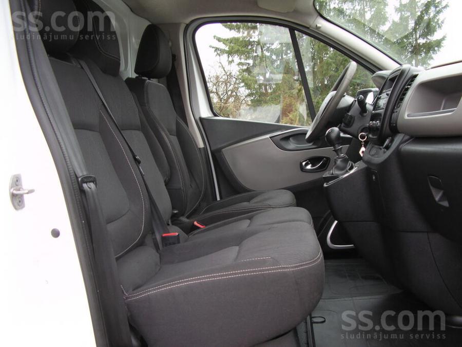 White Renault Trafic 2015 in Riga, with an engine capacity of 1.60 L and mileage of 0 thousand km for 7950 €, photo 21 on AUTOMOTO.COM.LV