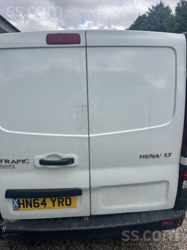 White Renault Trafic 2015 in Riga, with an engine capacity of 1.60 L and mileage of 194 thousand km for 3150 €, photo 3 on AUTOMOTO.COM.LV