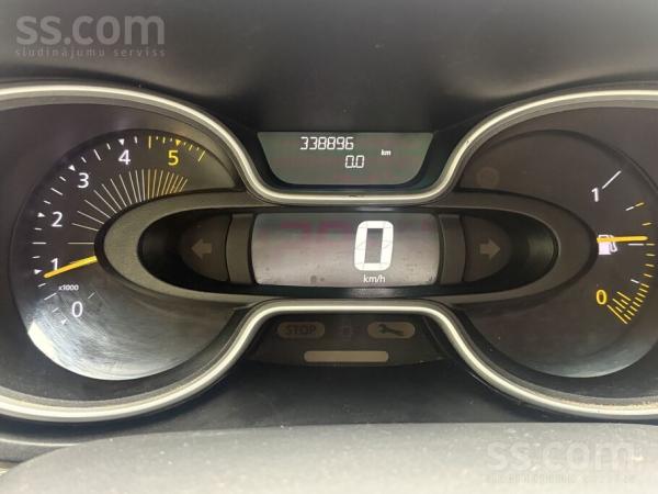 Renault Trafic 2015 in Riga on AUTOMOTO.COM.LV White Renault Trafic 2015 in Riga, with an engine capacity of 1.60 L and mileage of 340 thousand km for 8700 €, photo 10 on AUTOMOTO.COM.LV