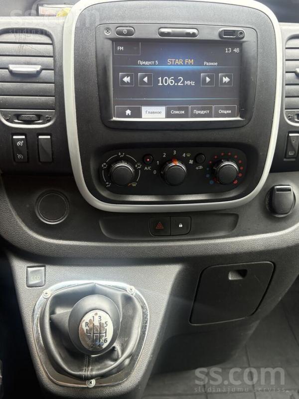 Renault Trafic 2015 in Riga on AUTOMOTO.COM.LV White Renault Trafic 2015 in Riga, with an engine capacity of 1.60 L and mileage of 340 thousand km for 8700 €, photo 11 on AUTOMOTO.COM.LV