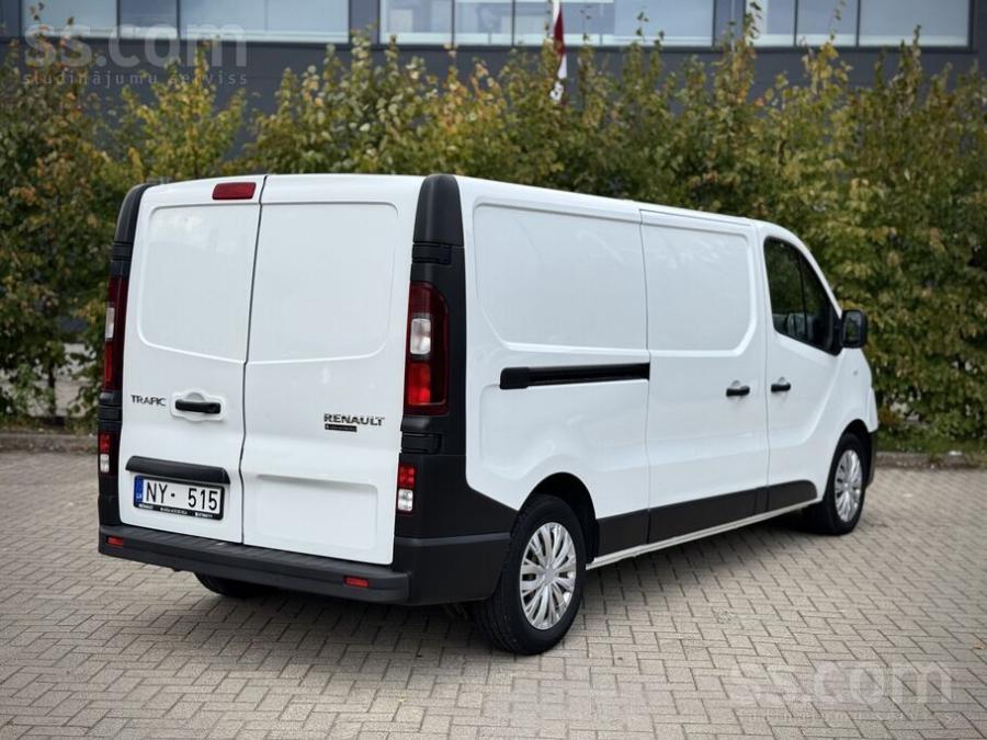 Balts Renault Trafic 2015 Rīga, ar dzinēja tilpumu 1.60 L un nobraukumu 248 tūkst. km par 8000 €, foto 8 vietnē AUTOMOTO.COM.LV