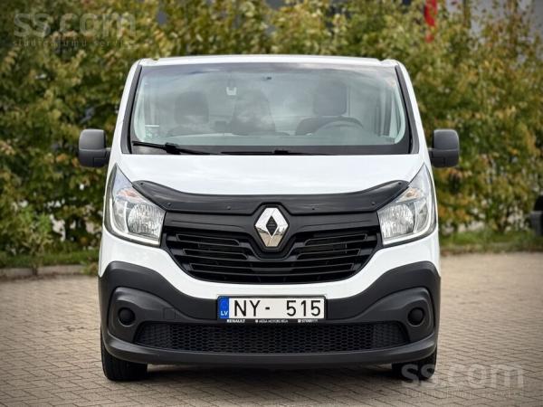 White Renault Trafic 2015 in Riga, with an engine capacity of 1.60 L and mileage of 248 thousand km for 8000 €, photo 4 on AUTOMOTO.COM.LV