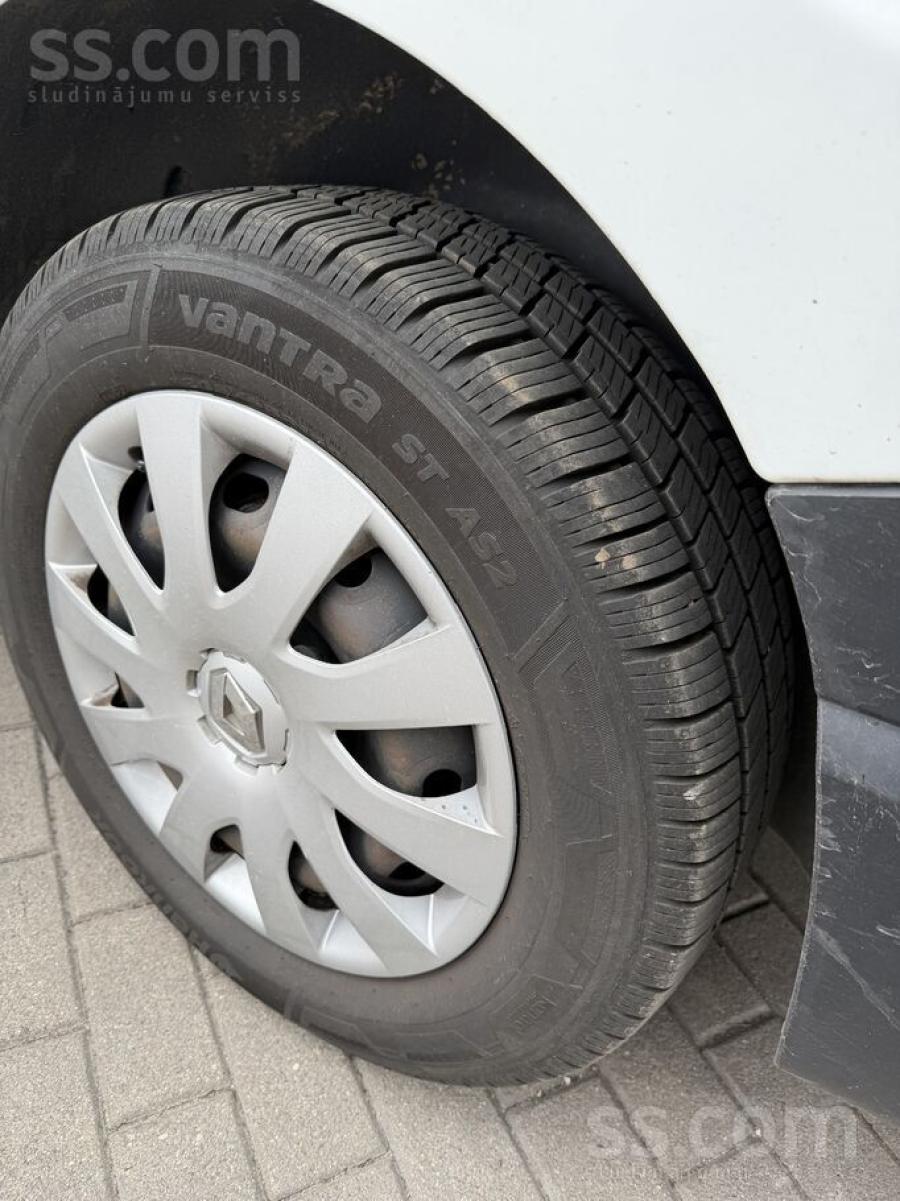 Balts Renault Trafic 2015 Rīga, ar dzinēja tilpumu 1.60 L un nobraukumu 0 tūkst. km par 6450 €, foto 12 vietnē AUTOMOTO.COM.LV