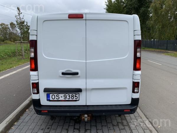 White Renault Trafic 2015 in Riga, with an engine capacity of 1.60 L and mileage of 257 thousand km for 7200 €, photo 9 on AUTOMOTO.COM.LV