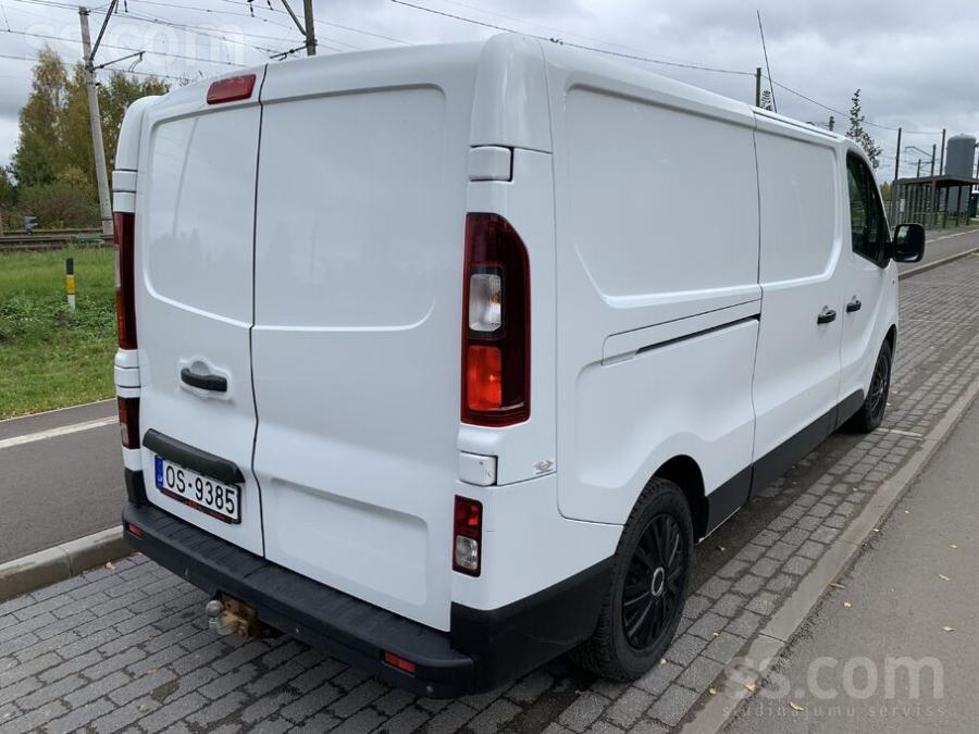 White Renault Trafic 2015 in Riga, with an engine capacity of 1.60 L and mileage of 257 thousand km for 7200 €, photo 7 on AUTOMOTO.COM.LV