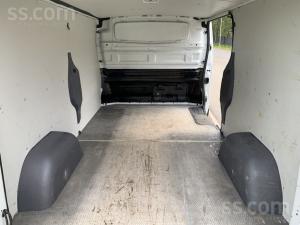 White Renault Trafic 2015 in Riga, with an engine capacity of 1.60 L and mileage of 257 thousand km for 7200 €, photo 10 on AUTOMOTO.COM.LV