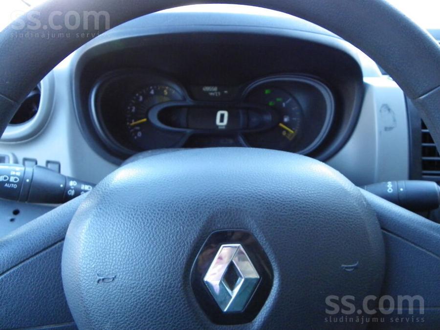 White Renault Trafic 2016 in Valka, with an engine capacity of 1.60 L and mileage of 128 thousand km for 8400 €, photo 9 on AUTOMOTO.COM.LV