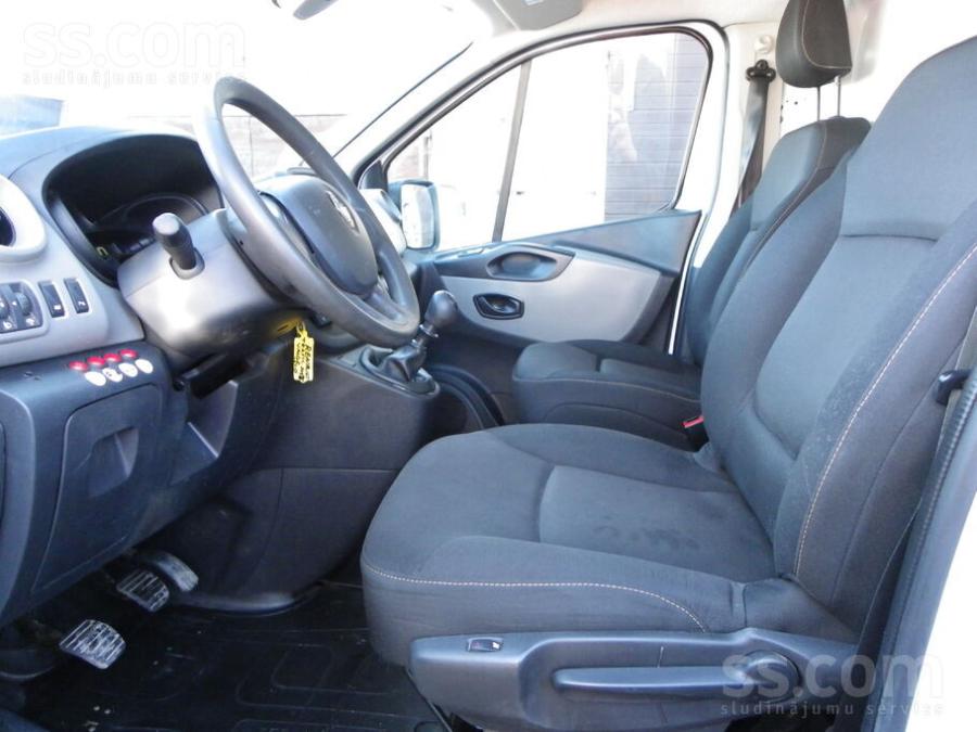 White Renault Trafic 2016 in Valka, with an engine capacity of 1.60 L and mileage of 128 thousand km for 8400 €, photo 14 on AUTOMOTO.COM.LV