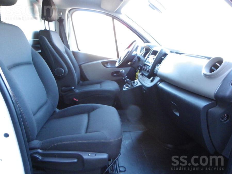White Renault Trafic 2016 in Valka, with an engine capacity of 1.60 L and mileage of 128 thousand km for 8400 €, photo 15 on AUTOMOTO.COM.LV