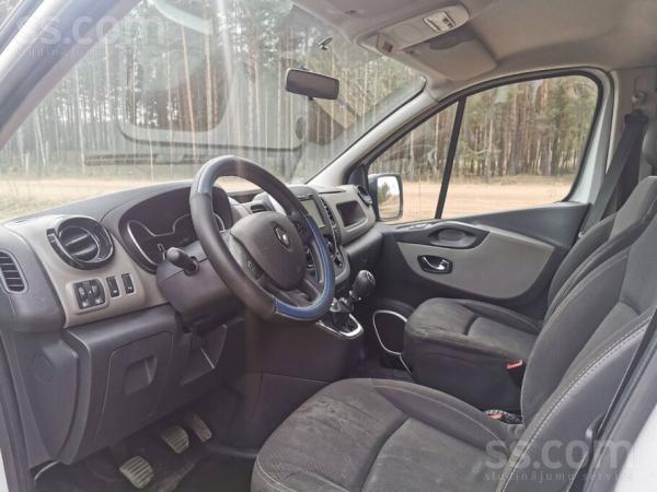 White Renault Trafic 2016 in Daugavpils, with an engine capacity of 1.60 L and mileage of 264 thousand km for 9400 €, photo 8 on AUTOMOTO.COM.LV