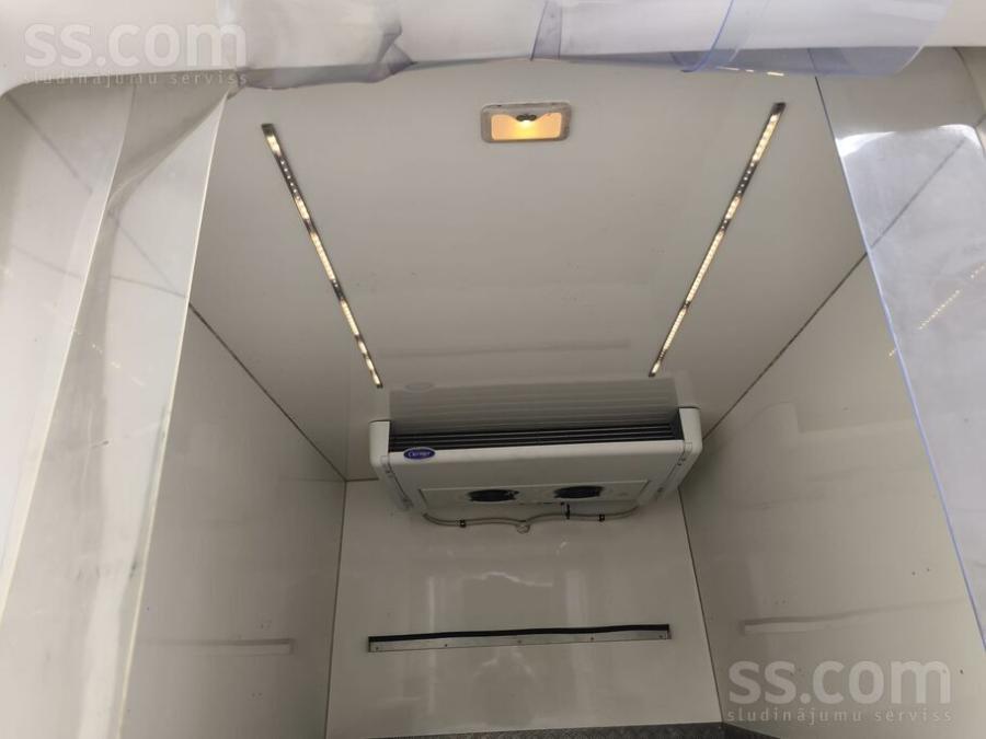 White Renault Trafic 2016 in Ventspils, with an engine capacity of 1.60 L and mileage of 173 thousand km for 15488 €, photo 8 on AUTOMOTO.COM.LV