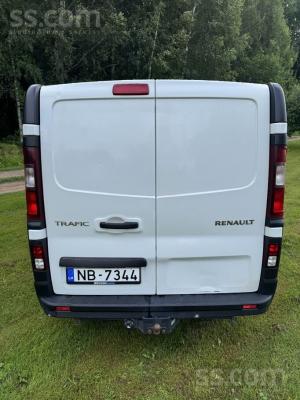 White Renault Trafic 2016 in Kuldiga, with an engine capacity of 1.60 L and mileage of 379 thousand km for 6800 €, photo 6 on AUTOMOTO.COM.LV