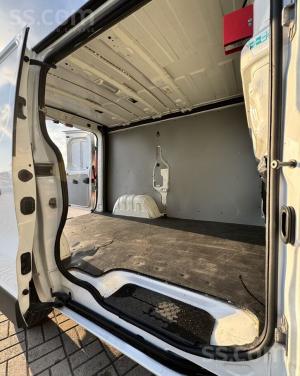 Balts Renault Trafic 2016 Rīga, ar dzinēja tilpumu 1.60 L un nobraukumu 238 tūkst. km par 7350 €, foto 11 vietnē AUTOMOTO.COM.LV