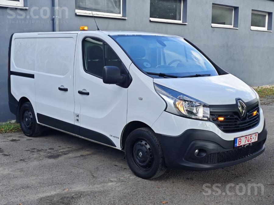 White Renault Trafic 2016 in Ogre, with an engine capacity of 1.60 L and mileage of 171 thousand km for 7490 €, photo 1 on AUTOMOTO.COM.LV