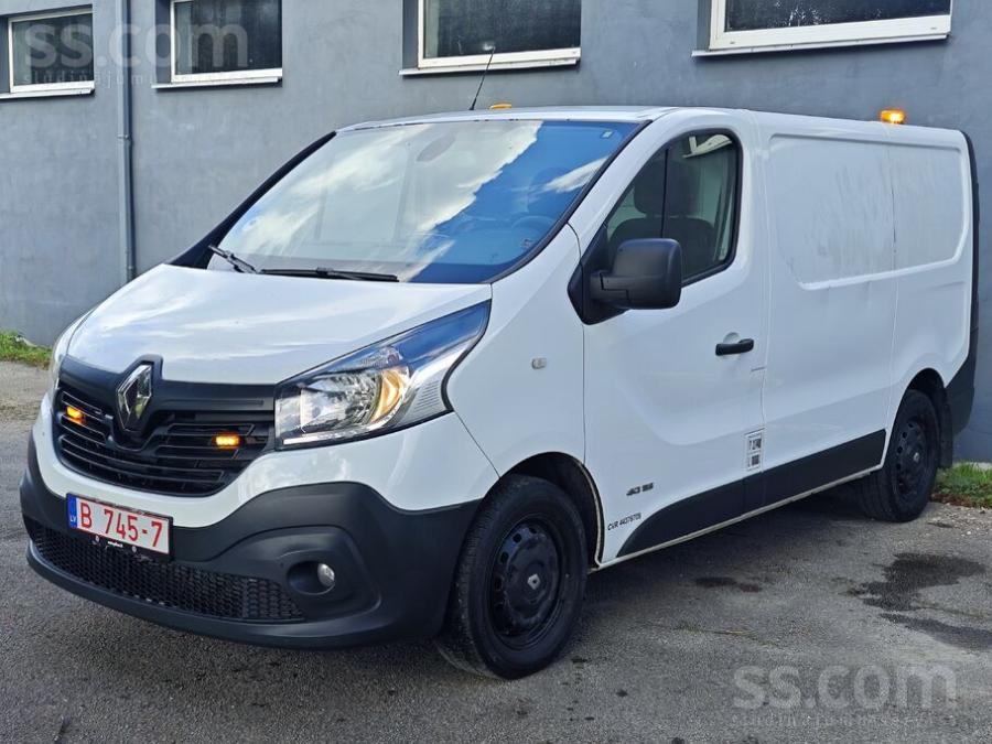 White Renault Trafic 2016 in Ogre, with an engine capacity of 1.60 L and mileage of 171 thousand km for 7490 €, photo 4 on AUTOMOTO.COM.LV