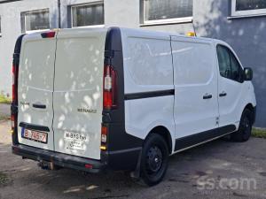 White Renault Trafic 2016 in Ogre, with an engine capacity of 1.60 L and mileage of 171 thousand km for 7490 €, photo 8 on AUTOMOTO.COM.LV