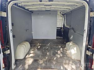 White Renault Trafic 2016 in Ogre, with an engine capacity of 1.60 L and mileage of 171 thousand km for 7490 €, photo 10 on AUTOMOTO.COM.LV