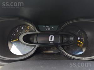 White Renault Trafic 2016 in Ogre, with an engine capacity of 1.60 L and mileage of 171 thousand km for 7490 €, photo 14 on AUTOMOTO.COM.LV