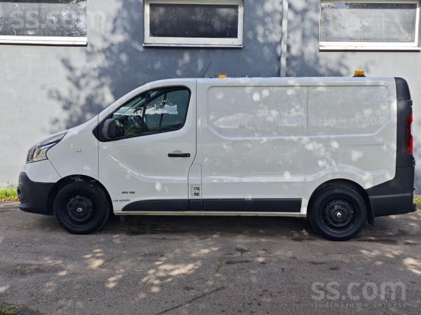White Renault Trafic 2016 in Ogre, with an engine capacity of 1.60 L and mileage of 171 thousand km for 7490 €, photo 5 on AUTOMOTO.COM.LV