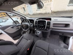 White Renault Trafic 2017 in Riga, with an engine capacity of 1.60 L and mileage of 161 thousand km for 8700 €, photo 8 on AUTOMOTO.COM.LV