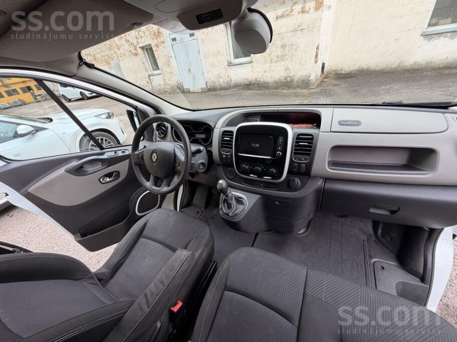 White Renault Trafic 2017 in Riga, with an engine capacity of 1.60 L and mileage of 161 thousand km for 8700 €, photo 8 on AUTOMOTO.COM.LV